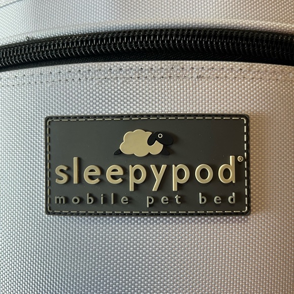 Sleepy Pod | Cat | Sleepypod In Arctic White | Poshmark